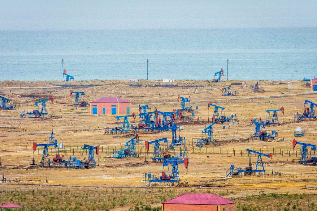 Azeri Oil Fountain May Prove Not Unlimited – ENERGY EUROPE